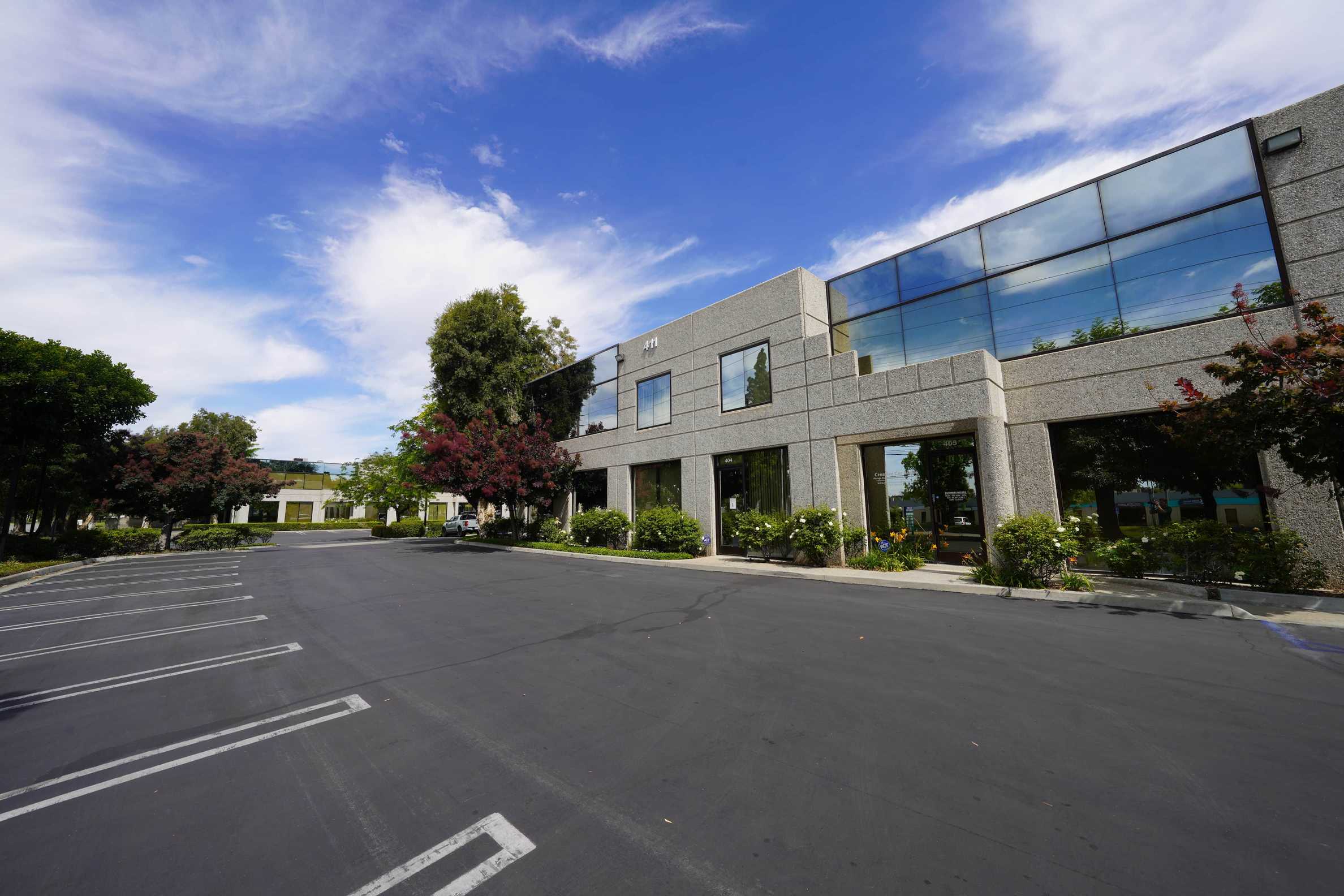 Olen Lambert Business Center | Olen Properties